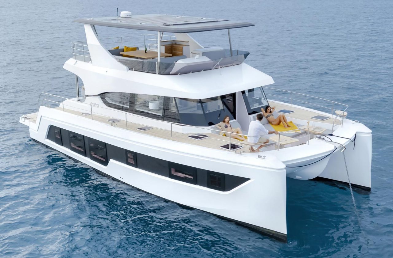 Catamarans à moteurs – Aventura Yachts